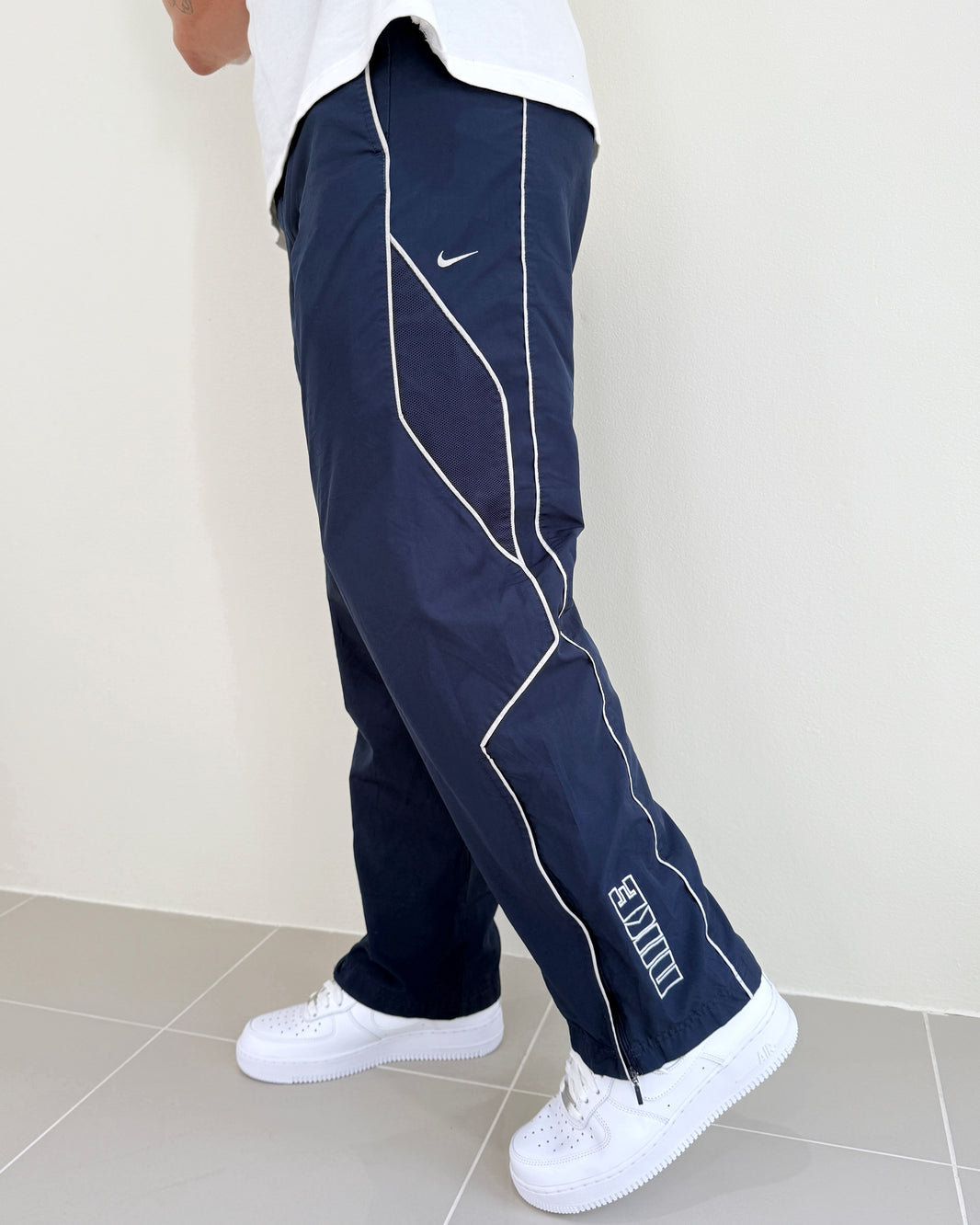 NIKE VINTAGE TRACK PANTS – Grab The Brand