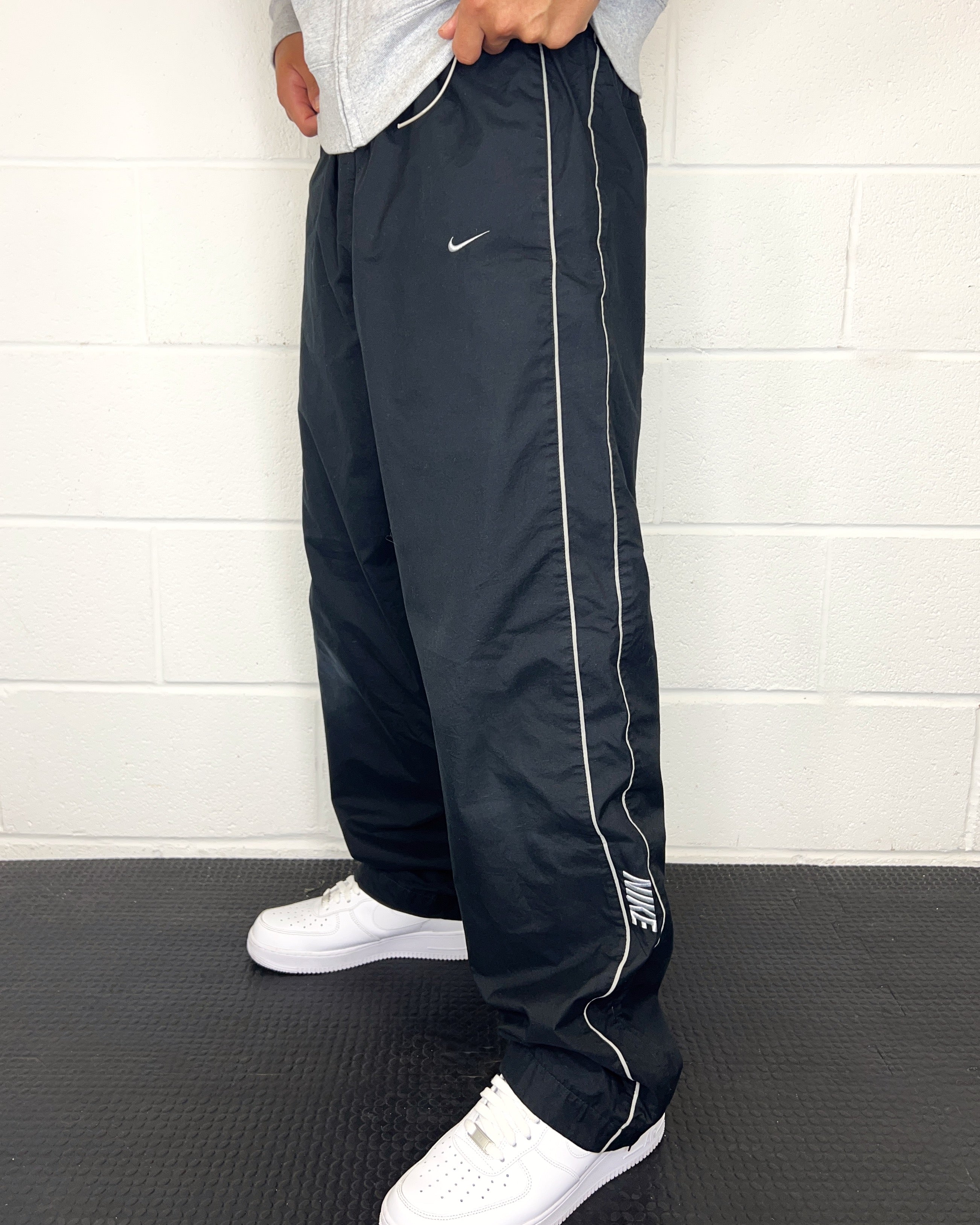 NIKE VINTAGE TRACK PANTS – Grab The Brand